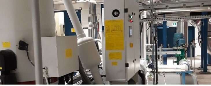 Renewable heating system: generate heat from sea water